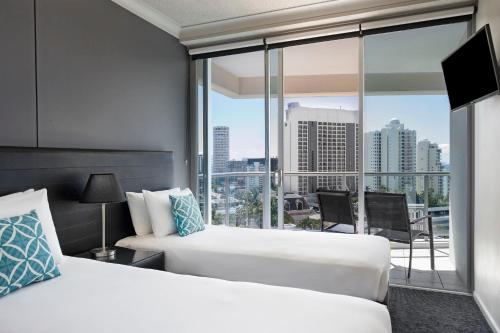 Mantra Towers of Chevron, Gold Coast (updated prices 2024)