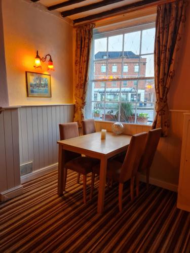 The Pelican Inn, Devizes (updated prices 2025)