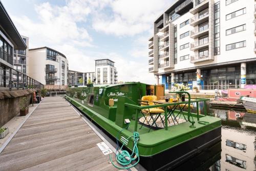The Four Sisters Boatels - Houseboats, Edinburgh (updated prices 2025)