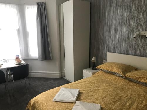 Brunton House Guest House, Clacton-on-Sea – Updated 2022 Prices