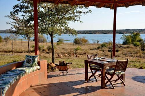 Kameeldrift Waterfront Estate & Resort, Brits (updated prices 2025)