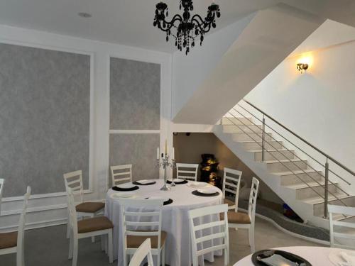 Perla Muntilor Ponoarele, Padurea de liliac, Ponoarele (updated prices ...