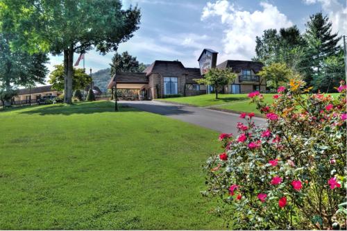 Highland Manor Inn, Townsend (updated prices 2025)