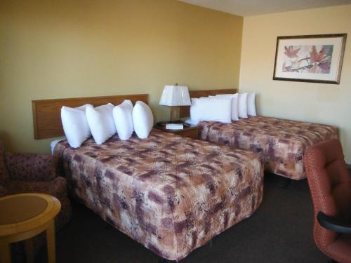 Tumbler Ridge Inn, Tumbler Ridge (updated prices 2024)