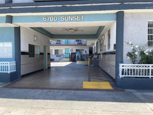 Hollywood Guest Inn, Los Angeles – Updated 2024 Prices