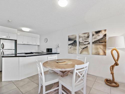 Peninsular Beachfront Resort, Mooloolaba (updated prices 2025)