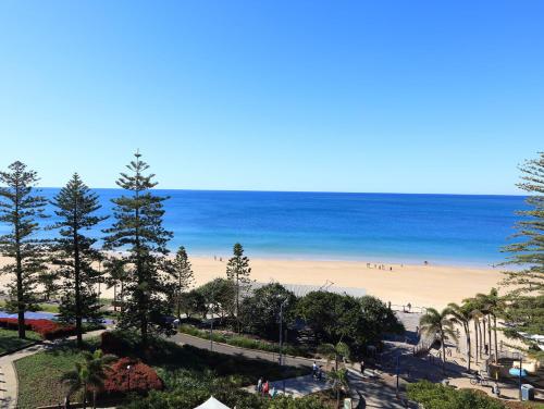 Peninsular Beachfront Resort, Mooloolaba (updated prices 2025)