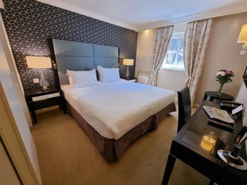 Number Four at Stow, Stow on the Wold – Updated 2024 Prices