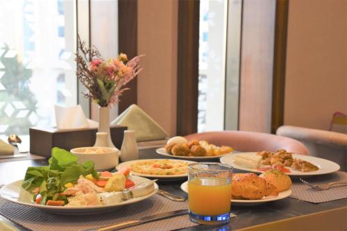 Midan Hotel & Suites Al Aziziya, Makkah, Saudi Arabia - Booking.com