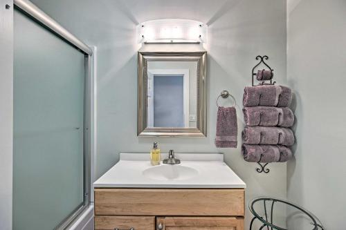 Riverfront Paradise with Hot Tub and Pool in Kinsale!, Kinsale (updated ...