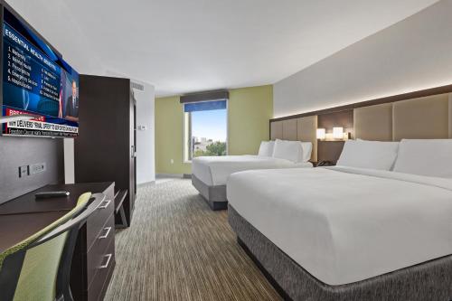 Holiday Inn Express - Brooklyn - Bushwick , an IHG Hotel, Brooklyn ...