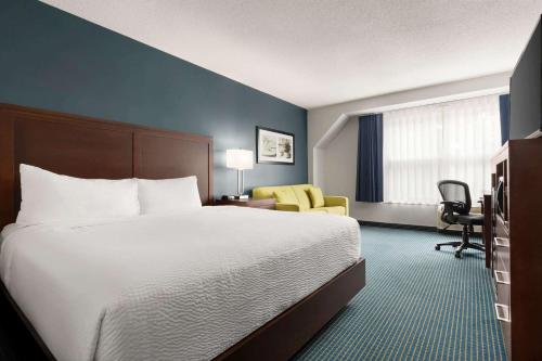 Days Inn by Wyndham Sarnia Harbourfront, Sarnia – Updated 2022 Prices
