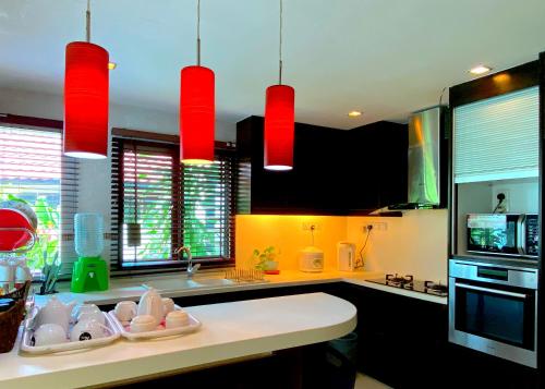 12Haven Stunning Seaside Luxury Villa PD with Kids Pool, Port Dickson ...
