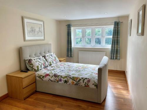 The Annex at Pantglas Farm, Pontyclun (updated prices 2024)