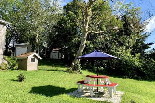 Waterfront 3-bedroom cottage with great view, Parry Sound – Updated ...