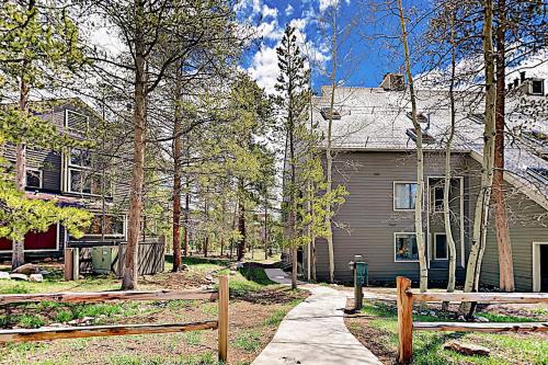 Pines Foxtail 2046, Keystone (updated prices 2025)