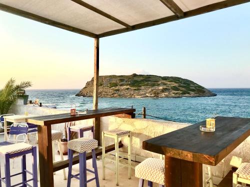 Remezzo, Mochlos (updated prices 2024)