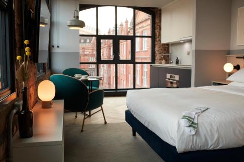 Leven Manchester, Manchester (updated prices 2024)