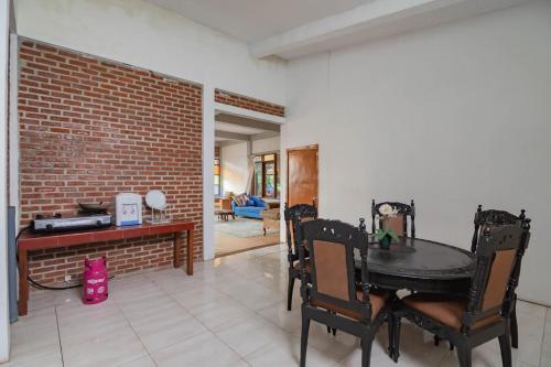 RedDoorz near Farmhouse Lembang, Bandung (updated prices 2025)