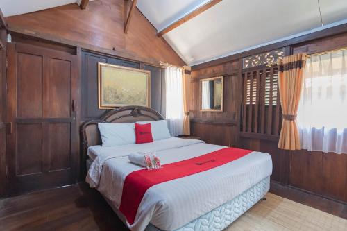 RedDoorz near Farmhouse Lembang, Bandung (updated prices 2025)