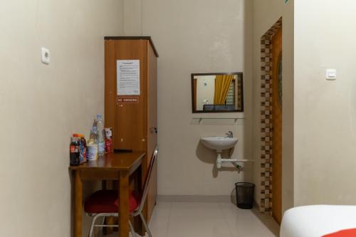 RedDoorz At Joyce Guest House Medan, Medan – Updated 2023 Prices