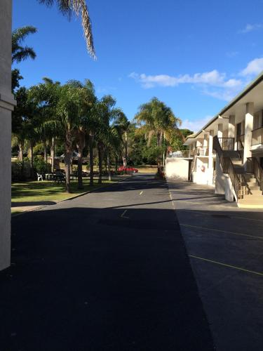 Ocean Parade Motel, Coffs Harbour (updated prices 2025)