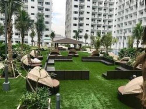 SHELL RESIDENCE c5, shortwalk MALL OF ASIA near Airport, Manila ...