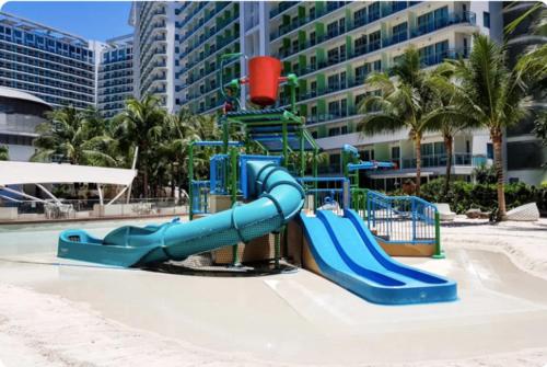 AZURE URBAN RESORT - PARANAQUE MANILA NEAR TERMINAL UNLIMITED WIFI and ...