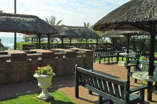 Inyoni Rocks Cabanas No 40, Amanzimtoti (updated prices 2025)