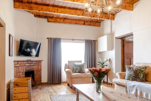 Rooikraal Farm Guesthouse and dam, Prince Alfred Hamlet (updated prices ...