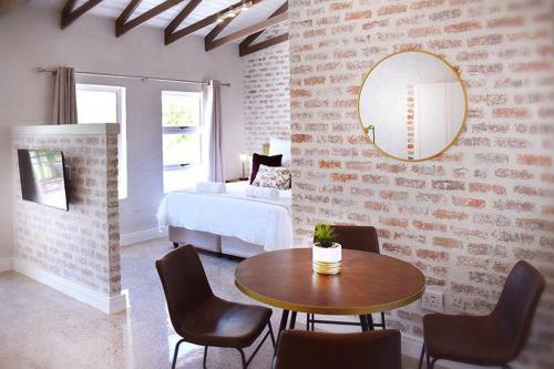 Pont de Val Boutique Hotel, Barrage, South Africa - Booking.com