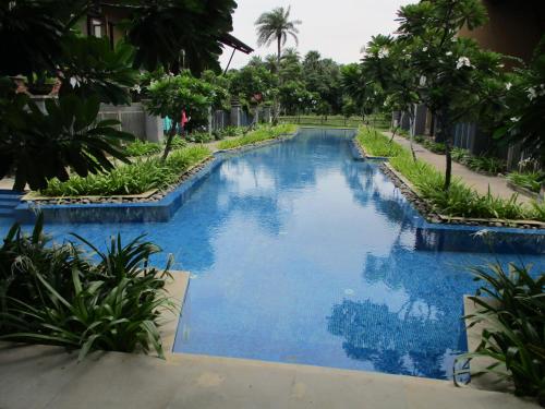 Ganga Kutir Oak Villa on Raichak, Raichak (updated prices 2024)