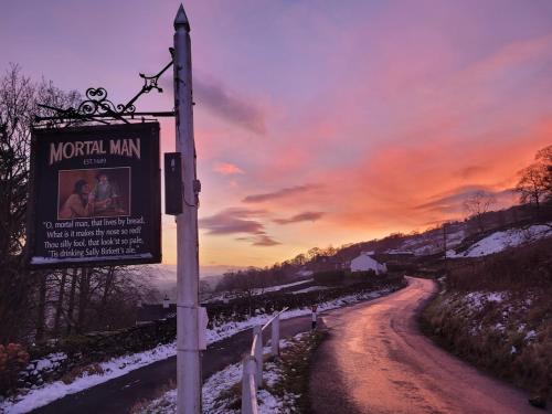 The Mortal Man Inn, Troutbeck (updated prices 2025)