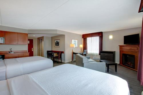 Days Inn & Suites by Wyndham Collingwood, Collingwood (updated prices 2025)