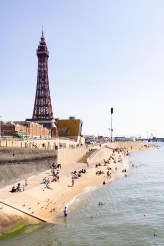 The Caledonian Tower Hotel, Blackpool (updated prices 2025)