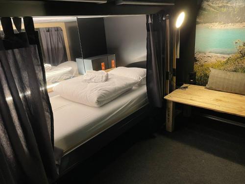 Capsule Hotel - Alpine Garden Zurich Airport, Kloten – Updated 2024 Prices