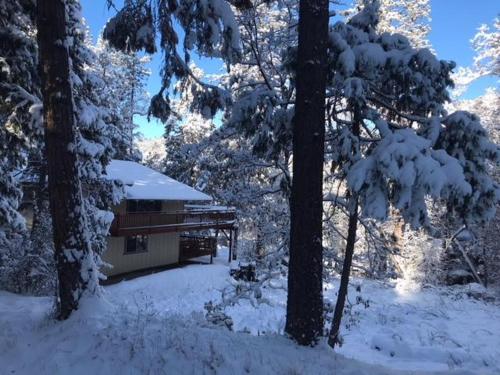 Sierra Springs, Oakhurst (updated prices 2025)