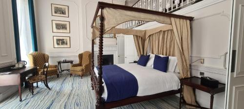 Commodore Hotel, London (updated prices 2024)