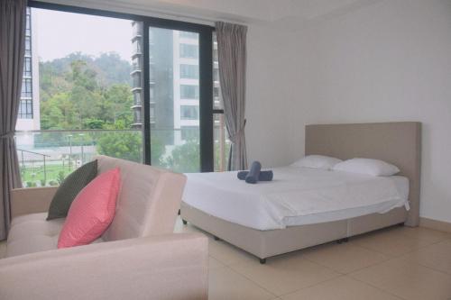 Pool View Casa Suite 5pax Midhill Genting Highlands, Genting Highlands ...