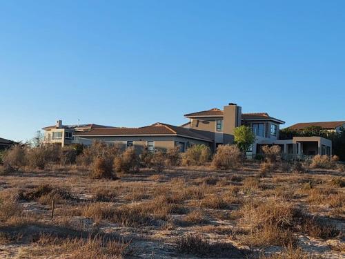Langebaan Golf Estate - Signature Hole 24hrs power, Langebaan – Updated ...