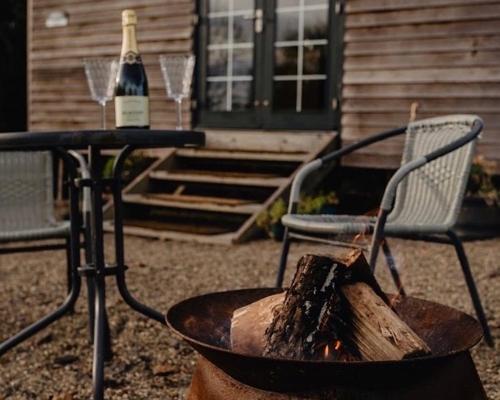 Beds of Silk, Labasheeda