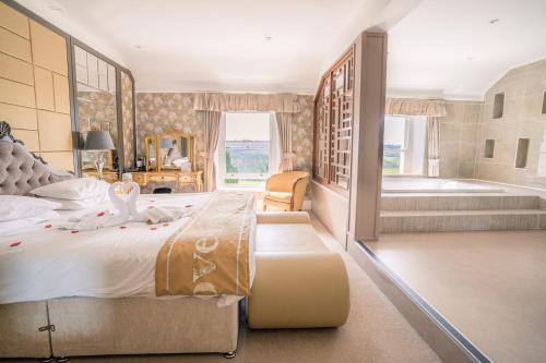 Court Colman Manor, Bridgend (updated prices 2024)