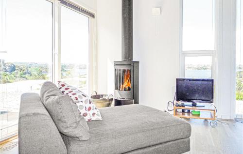 Gorgeous Home In Fitjar With House Sea View, Fitjar (updated prices 2024)