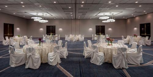 Sonesta Hotel Houston IAH Airport, Houston (updated prices 2025)