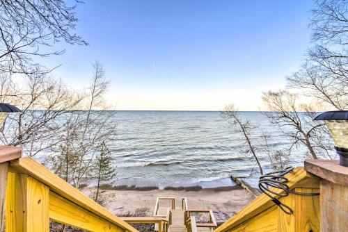 Lakefront Applegate Retreat with Private Beach!, Applegate – Updated ...
