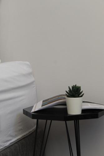 Navitas House, Athens (updated prices 2025)