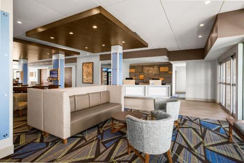 Holiday Inn Express & Suites Sanford - Lake Mary by IHG, Sanford ... Holiday Inn Express & Suites Sanford - Lake Mary by IHG, Sanford ...