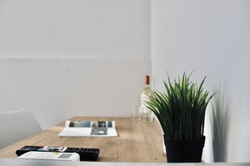 Navitas House, Athens (updated prices 2025)