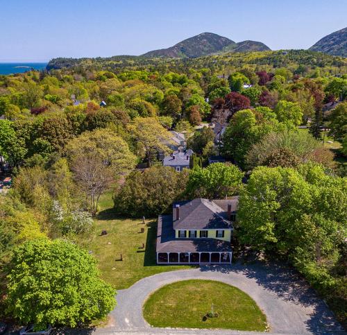 Yellow House Inn, Bar Harbor – Updated 2024 Prices