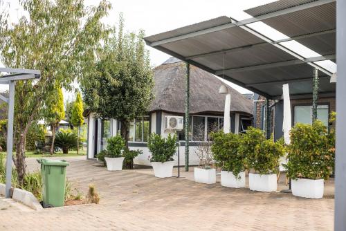 TshiBerry Bed & Breakfast, Phokeng – Updated 2023 Prices
